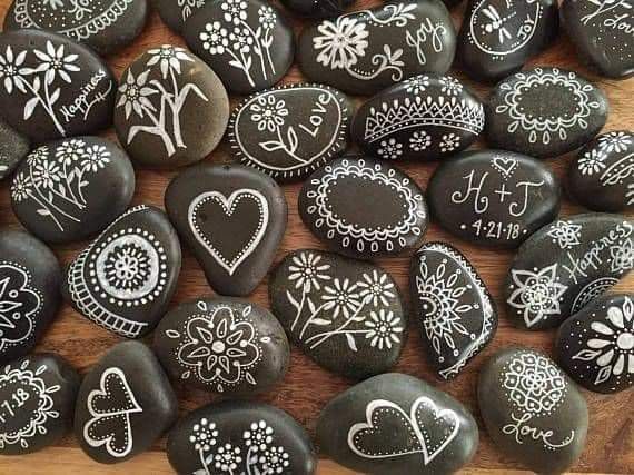 8 Stone Craft Ideas to Add Natural Charm to Your Home – Joyful Home Makers
